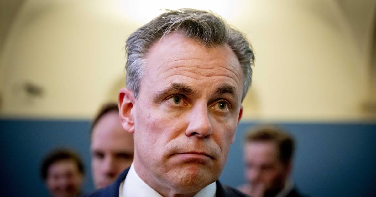 Minister in beroep tegen uitspraak rechter die krimp Schiphol tegenhoudt | Amsterdam | AD.nl