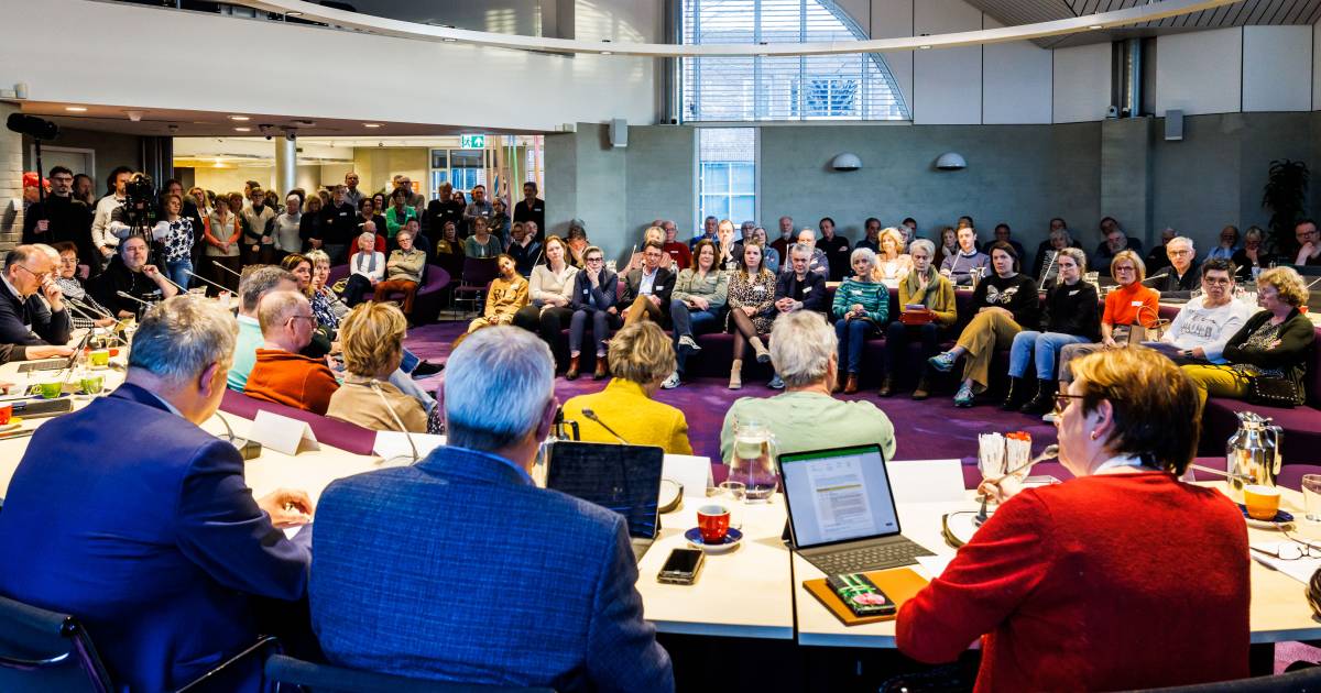 Politiek Goirle verliest, Jan van Besouw put moed | Goirle | AD.nl
