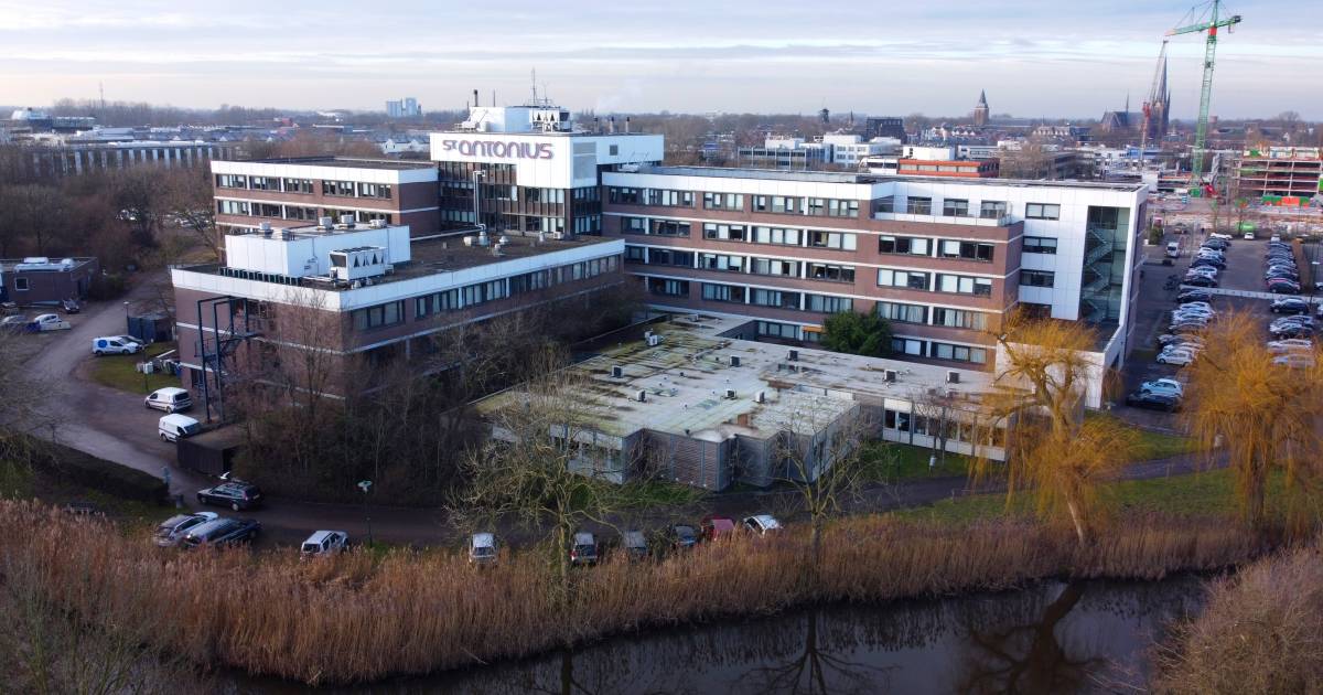 Ziekenhuis in Woerden grotendeels tegen de vlakte: plek voor woonwijk ...
