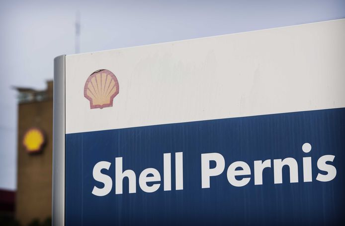 Brand Shell Pernis snel geblust | Rotterdam | AD.nl