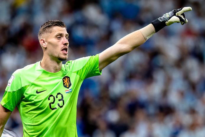 Andries Noppert aast op transfer na WK: ‘Als de club geld aan mij wil ...