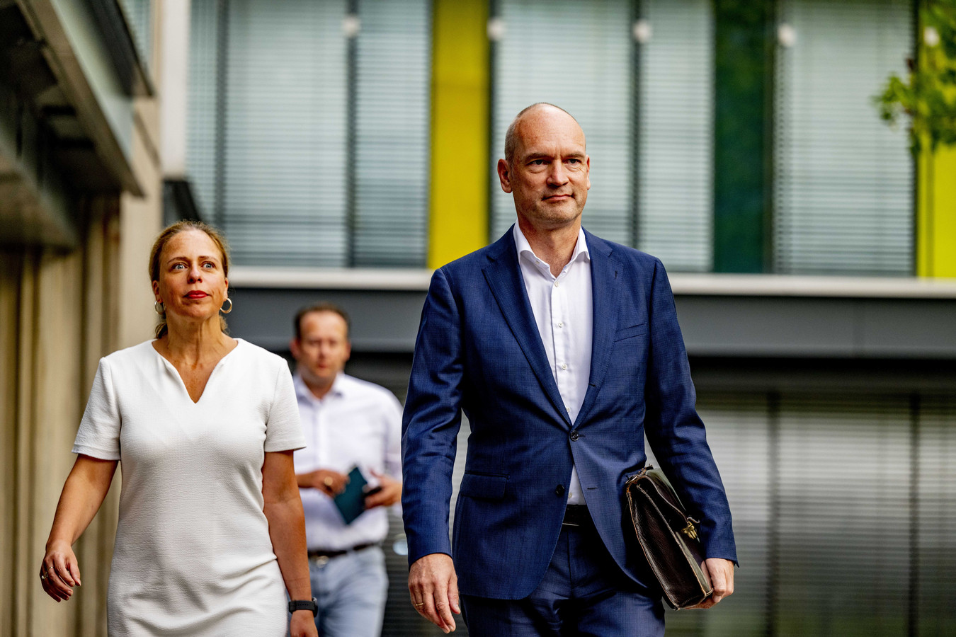 Gezocht: stressbestendige workaholic met daadkracht (m/v), affiniteit ... Gezocht: stressbestendige workaholic met daadkracht (m/v), affiniteit ...