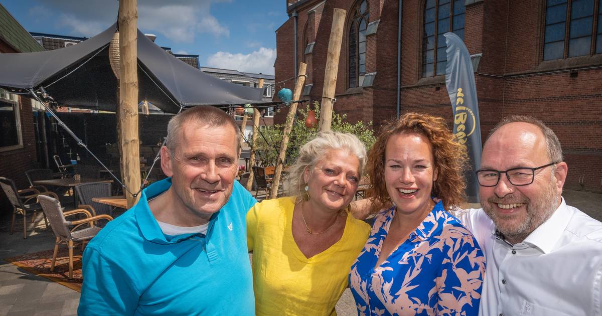 Unieke haringparty in de Hof strijkt dit jaar neer in Goor: ‘Niet voor ...