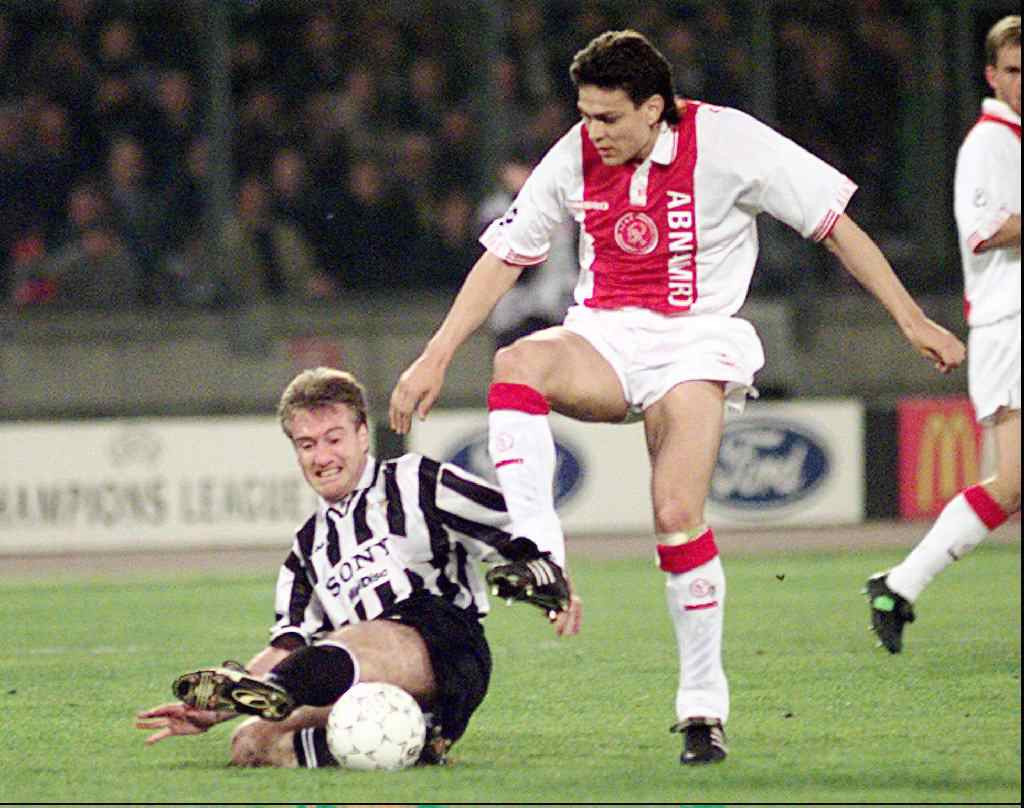 Clublegende Jari Litmanen geniet van Ajax: ‘Zulke cijfers zie je ...