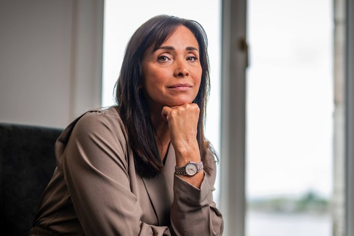 EXCLUSIEF. Bé De Meyer (60) praat voor het eerst sinds ex Eddy Snelders ...