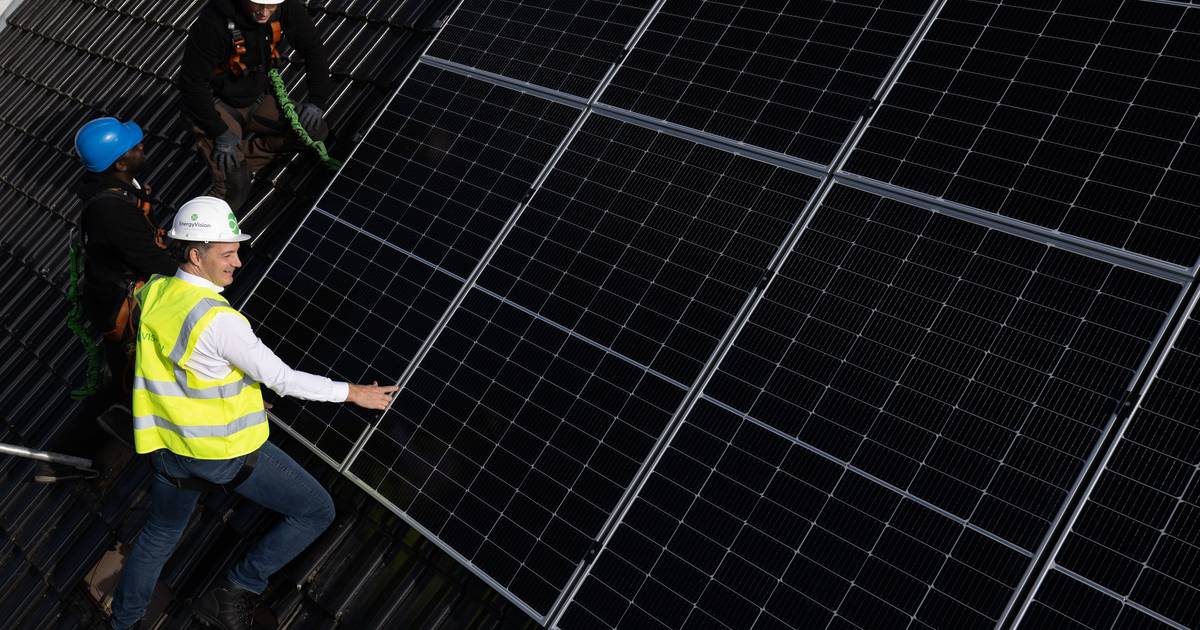 Zonnepanelen Op Daken Sporthallen En Rusthuis Sint Laureins Hln Be