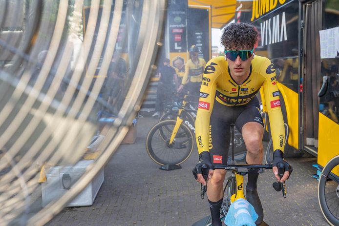 Tim van Dijke zevende in proloog ZLM Tour, ‘Meer was ik vandaag niet ...