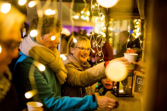 Een arrenslee, ijsbaan, elfjes en de Kerstman: Uden maakt december magisch | Uden Centrum ...