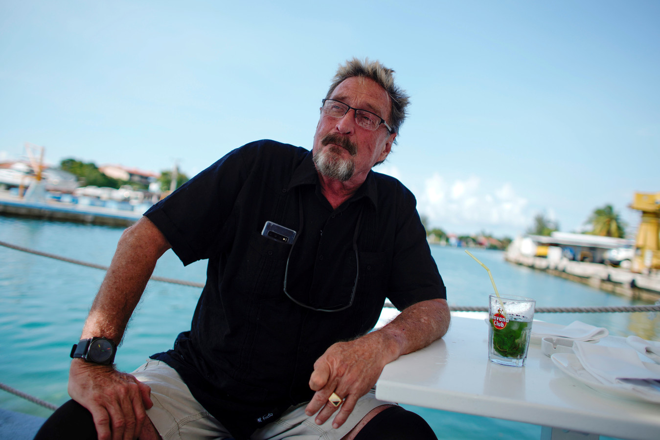 Schatrijke antivirus-pionier John McAfee ‘verdiende 13 miljoen over rug ... Schatrijke antivirus-pionier John McAfee ‘verdiende 13 miljoen over rug ...