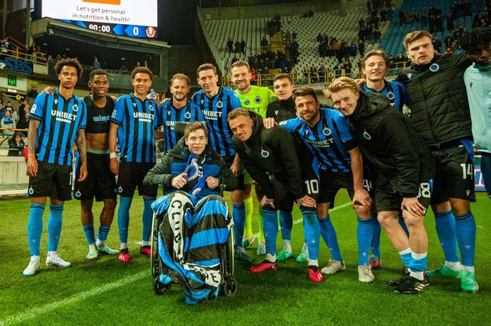 Trouwste fan van Club Brugge is niet meer, Janis (23) verliest moedige ... Trouwste fan van Club Brugge is niet meer, Janis (23) verliest moedige ...