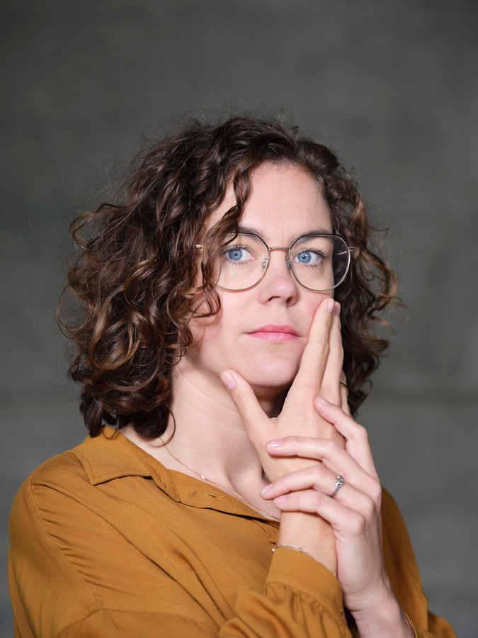 Deze vrouwen blinken uit in de wetenschap: ‘Als niemand eruit komt, komen ze bij mij’ | Foto | AD.nl