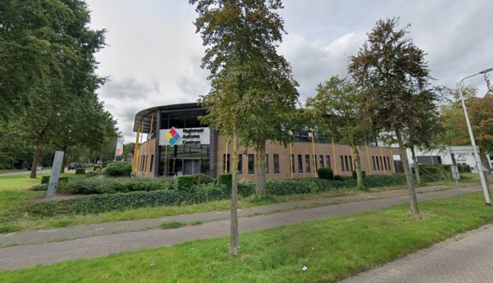 Regionaal Autisme Centrum in Helmond en Tilburg stopt met behandelingen ...