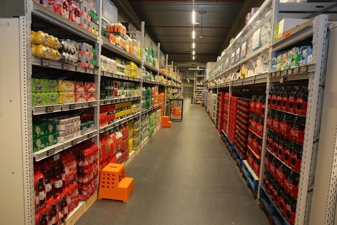 IN BEELD. Een blik in de nieuwe Colruyt in Sint-Pieters-Leeuw: Klanten ...