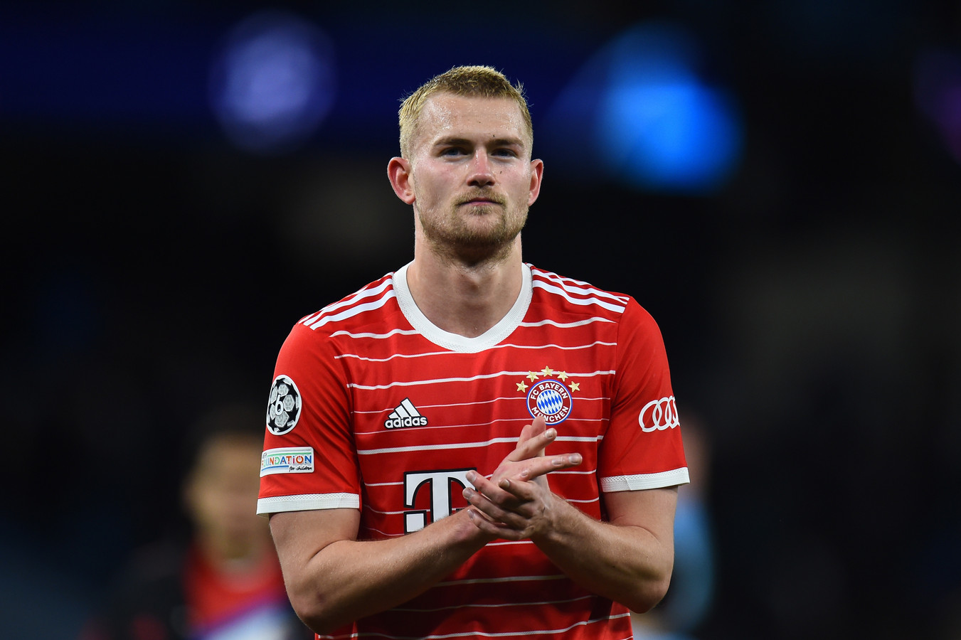 Matthijs de Ligt voor het eerst uitgeroepen tot speler van de maand bij ... Matthijs de Ligt voor het eerst uitgeroepen tot speler van de maand bij ...