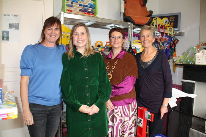 Ferm opent Mamadepot in landelijk Alveringem: “Ook hier zijn er ouders ...