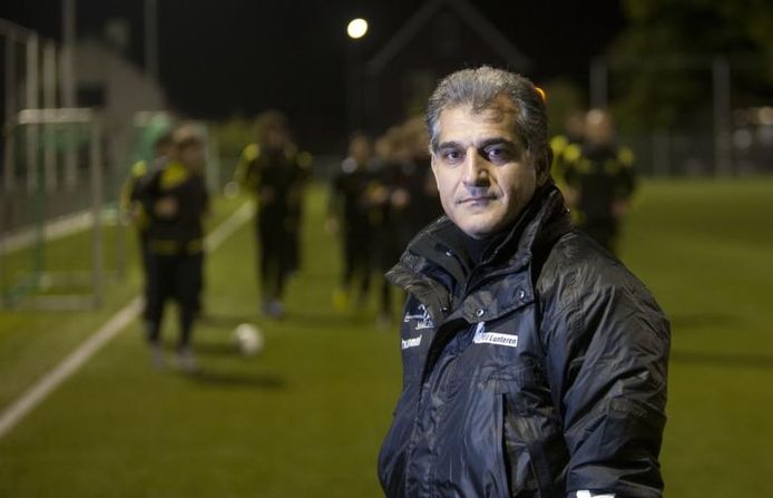 Amir Hashemi is altijd met voetbal bezig | Sport Betuwe | gelderlander.nl