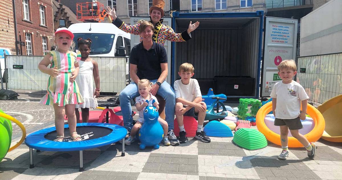 Grote Markt is zomerse speeltuin dankzij speelcontainer | Roeselare ...