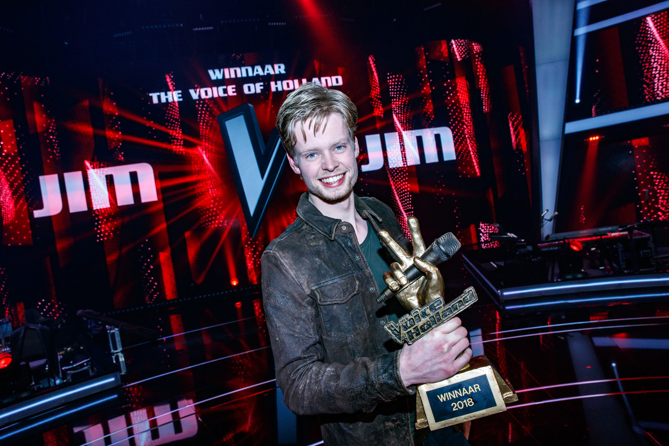 Deze vrouw leverde in vijf jaar tijd drie Voice-winnaars af | Foto | AD.nl