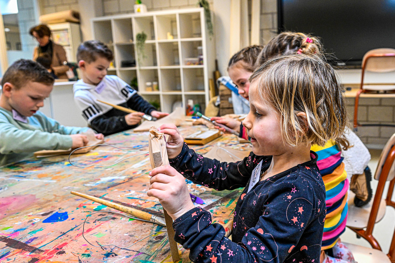 Jong aan de gang met beeldende kunst: ‘Kinderen hun talent laten ontdekken’ | Foto | ed.nl