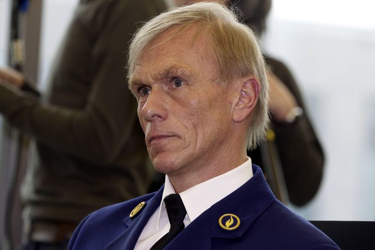 Steven De Smet: "Laat militairen patrouilleren in politie-uniform"