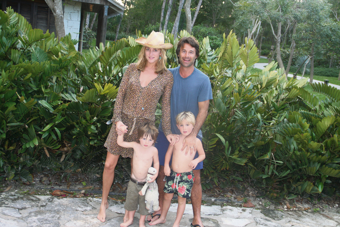 Na verschijning in ‘Emily in Paris’ opent dit bekende Belgische merk ...