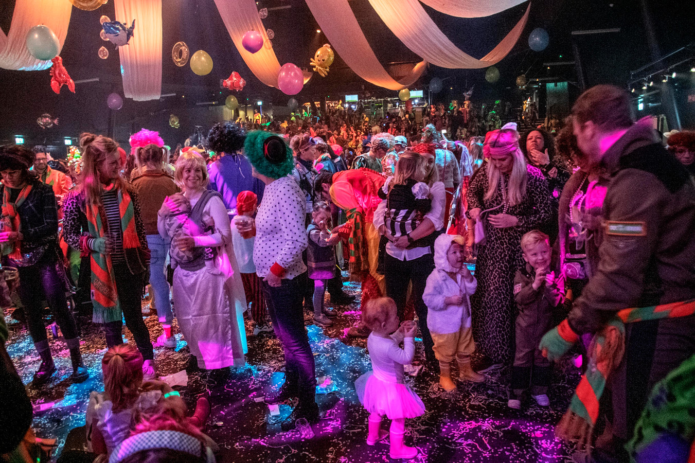 Feesten via een livestream? Kritiek op Tilburgse carnavalsplannen: ‘Je ...