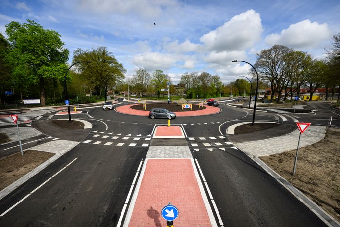 Haaksbergen is na negen maanden rotonde nummer zoveel rijk: ‘Bedankt ...