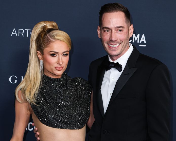 Paris Hilton verwelkomt eerste kindje en verrast fans: ‘Altijd al mijn ...