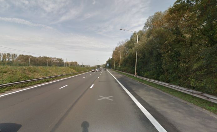 20 minuten file op E19 richting Antwerpen: rechterrijstrook versperd ter hoogte van Zemst ...