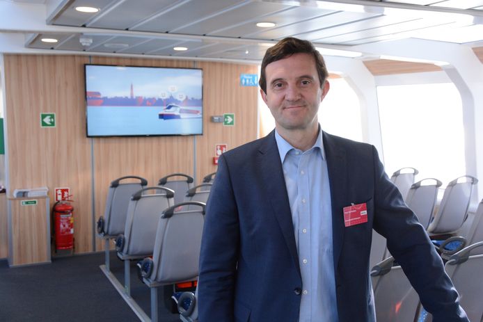 Waterbus start met route naar haven | Beveren | hln.be