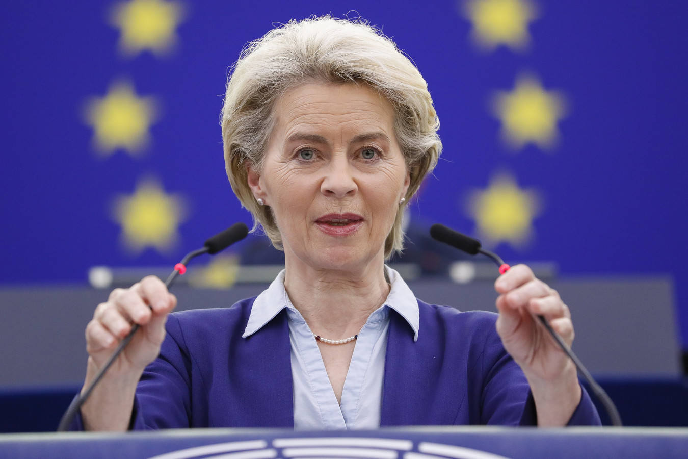 poolse-herstelgelden-von-der-leyen-oogst-zware-kritiek-nog-geen