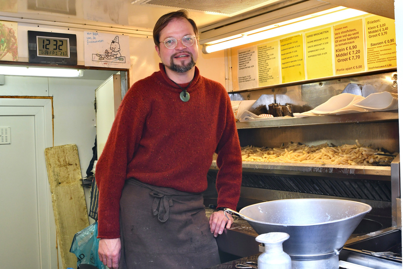 Zin in een kleintje met stoofvleessaus? Dit zijn de laatste échte frietkoten van de Mandelstreek ...
