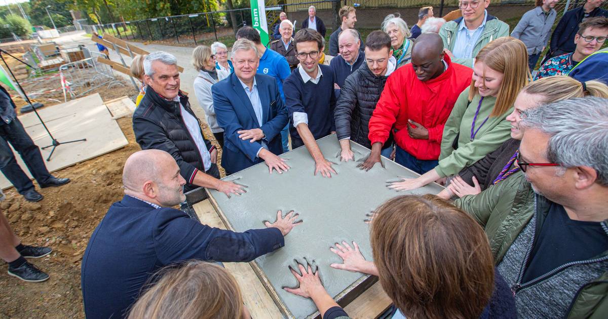 Symbolische eerstesteenlegging van nieuwe vrijetijdssite in Zellik ...