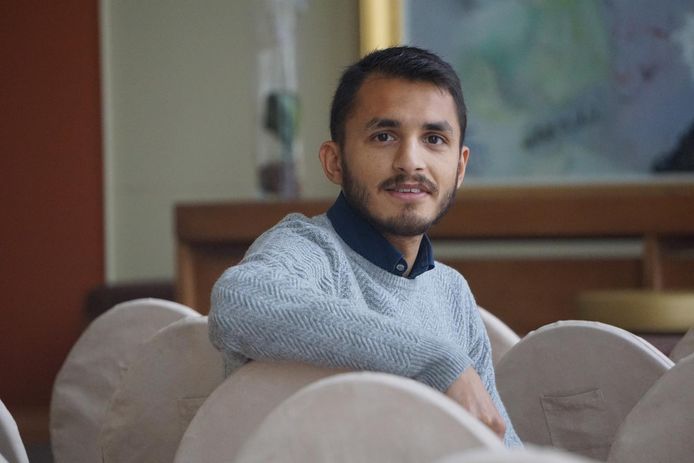 Mohsin Abbas knap runner-up van befaamde ‘Lunatic Comedy Award’ | Oostende | hln.be