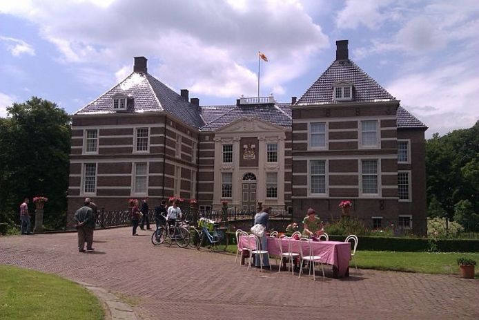 Huize Almelo opent voor even de poort | Almelo | tubantia.nl