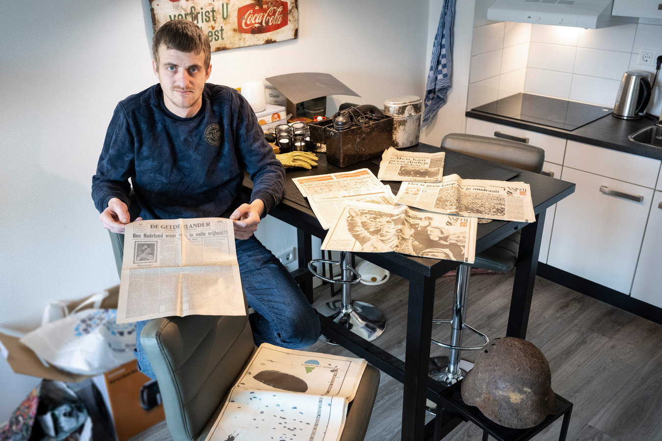 Wouter (30) vond plots de krant van de bevrijding (mét een ...