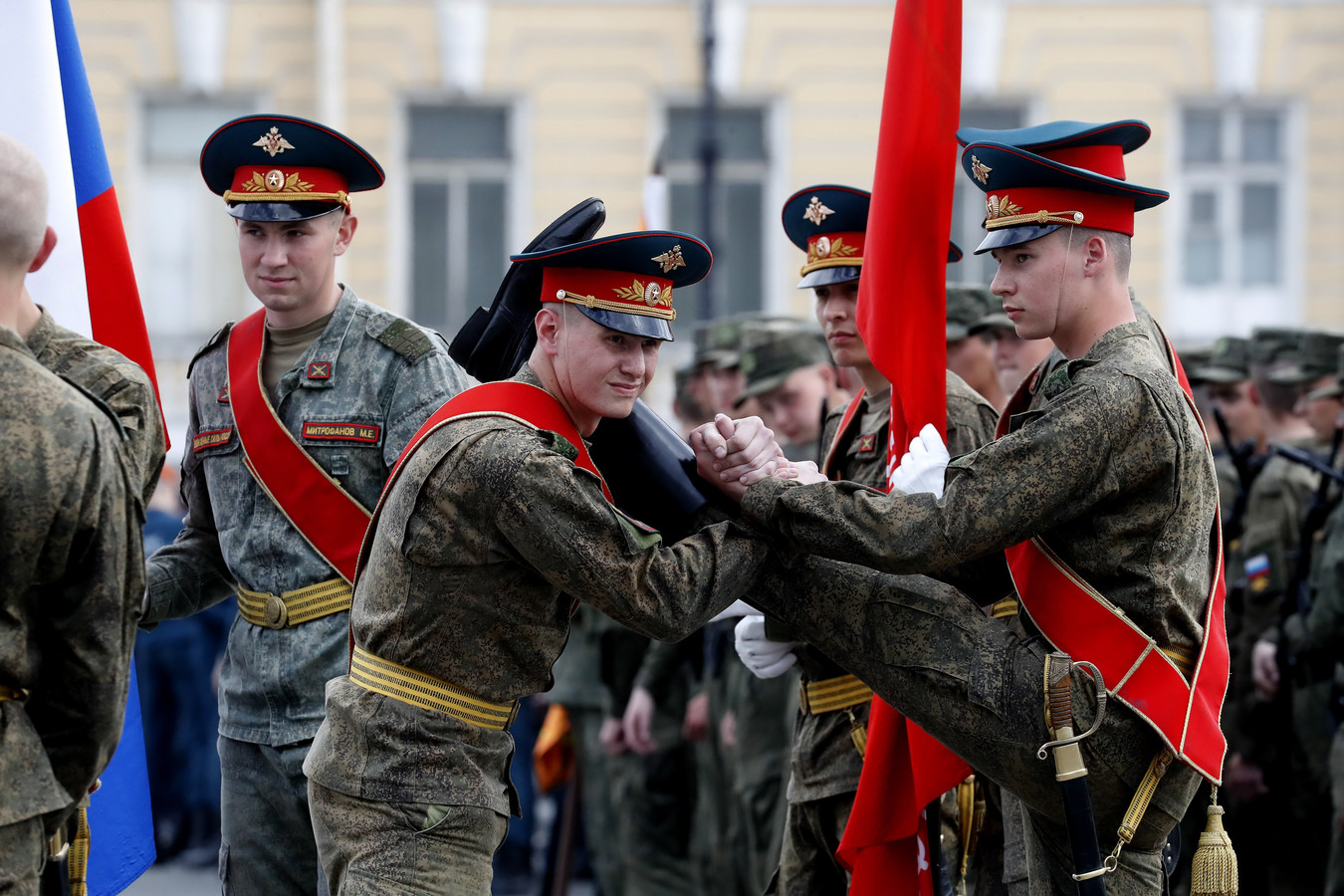 In Sint-Petersburg kijken steeds meer Russen weg van oorlog in Oekraïne ...