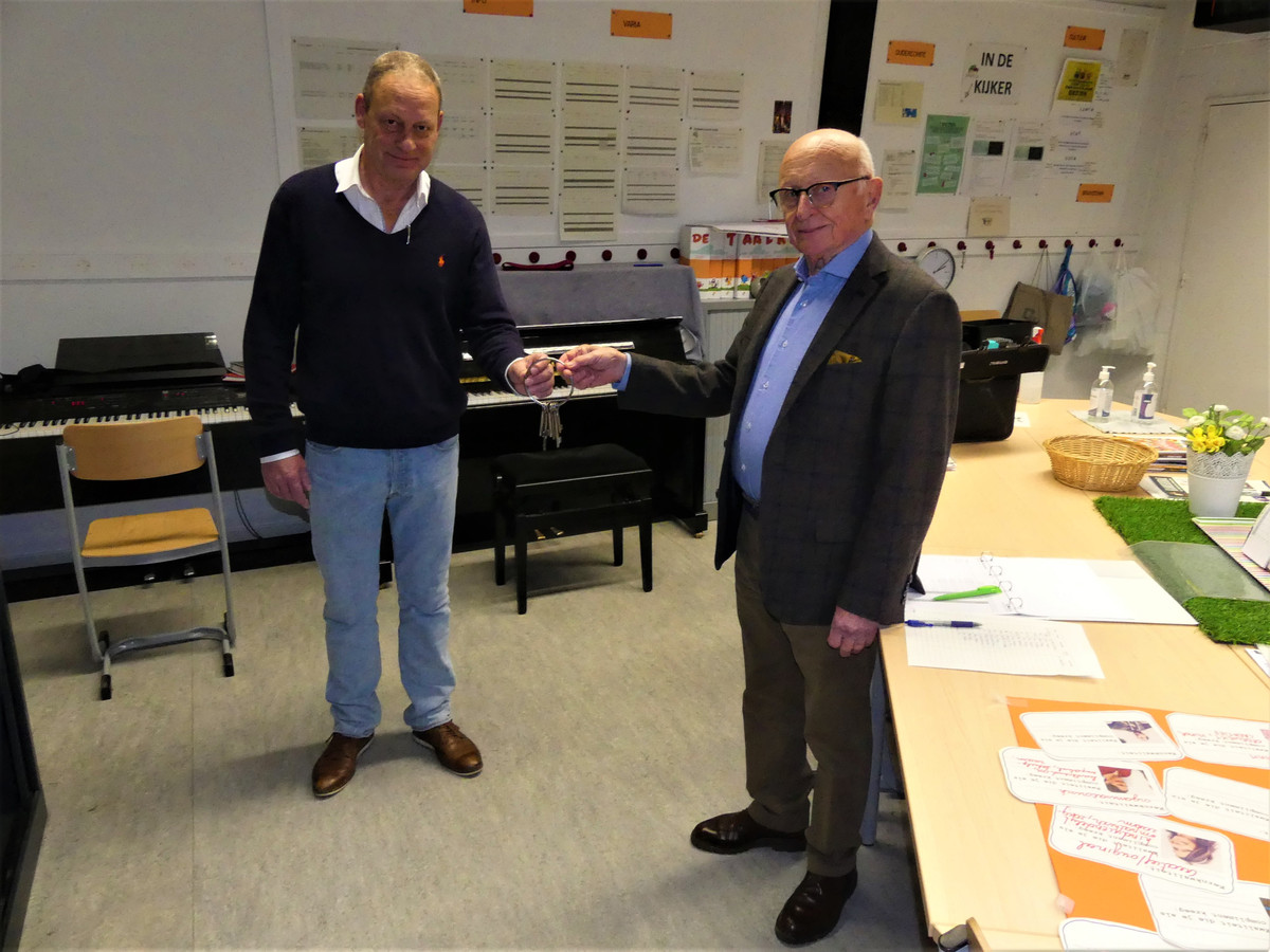 Eric De Lombaerde (83) neemt na halve eeuw afscheid van Latemse ...