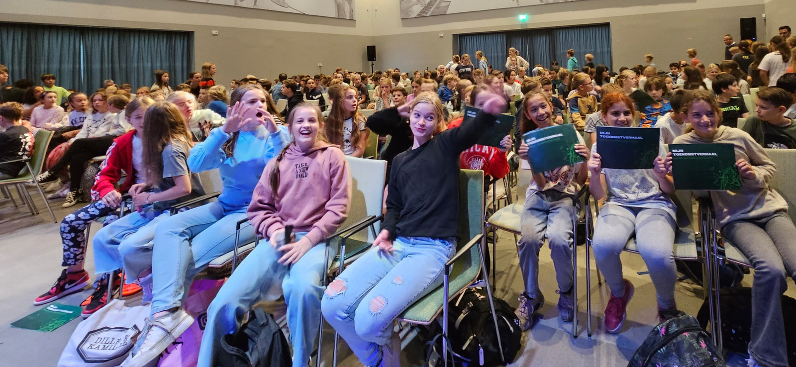 Hoe ziet mijn wereld eruit in 2023? De jeugd in Waalre is creatief ...