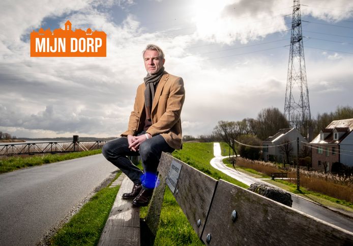 MIJN DORP. Jeugdschrijver Danny De Vos (55) over zijn Buitenland ...