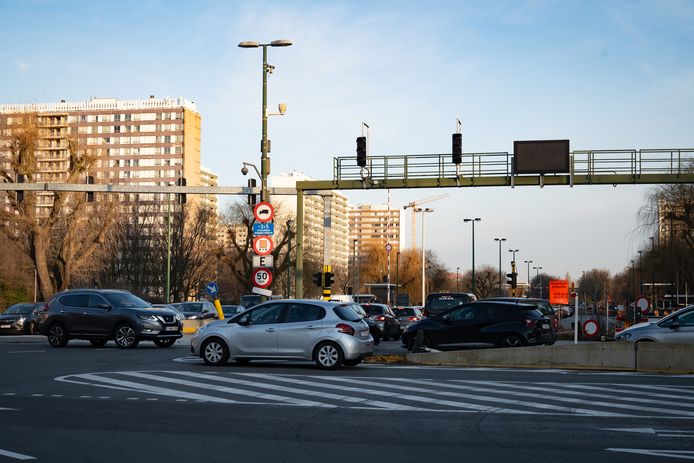 Vanaf 23 april mag je maximaal 30 km/u rijden in Waaslandtunnel | Antwerpen | hln.be