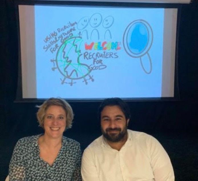 Deze Nederlandse recruiters werken gratis om noodvacatures zo snel mogelijk te vullen | Werk | AD.nl