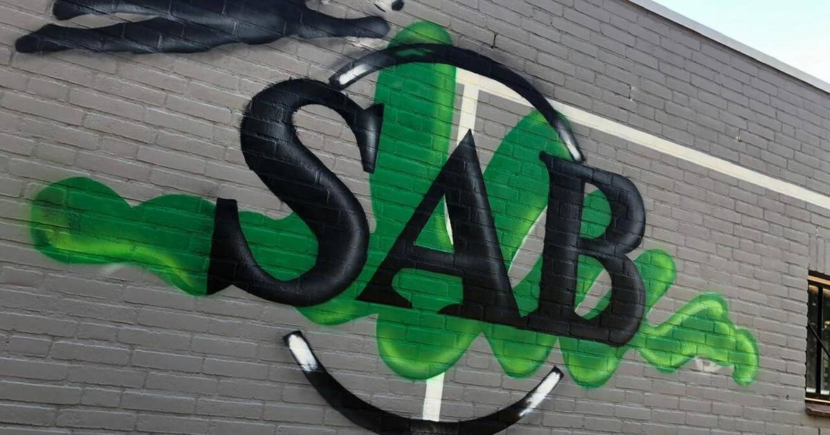 Bredase voetbalclub SAB rouwt om verongelukte speler: ‘Dit hakt er ...