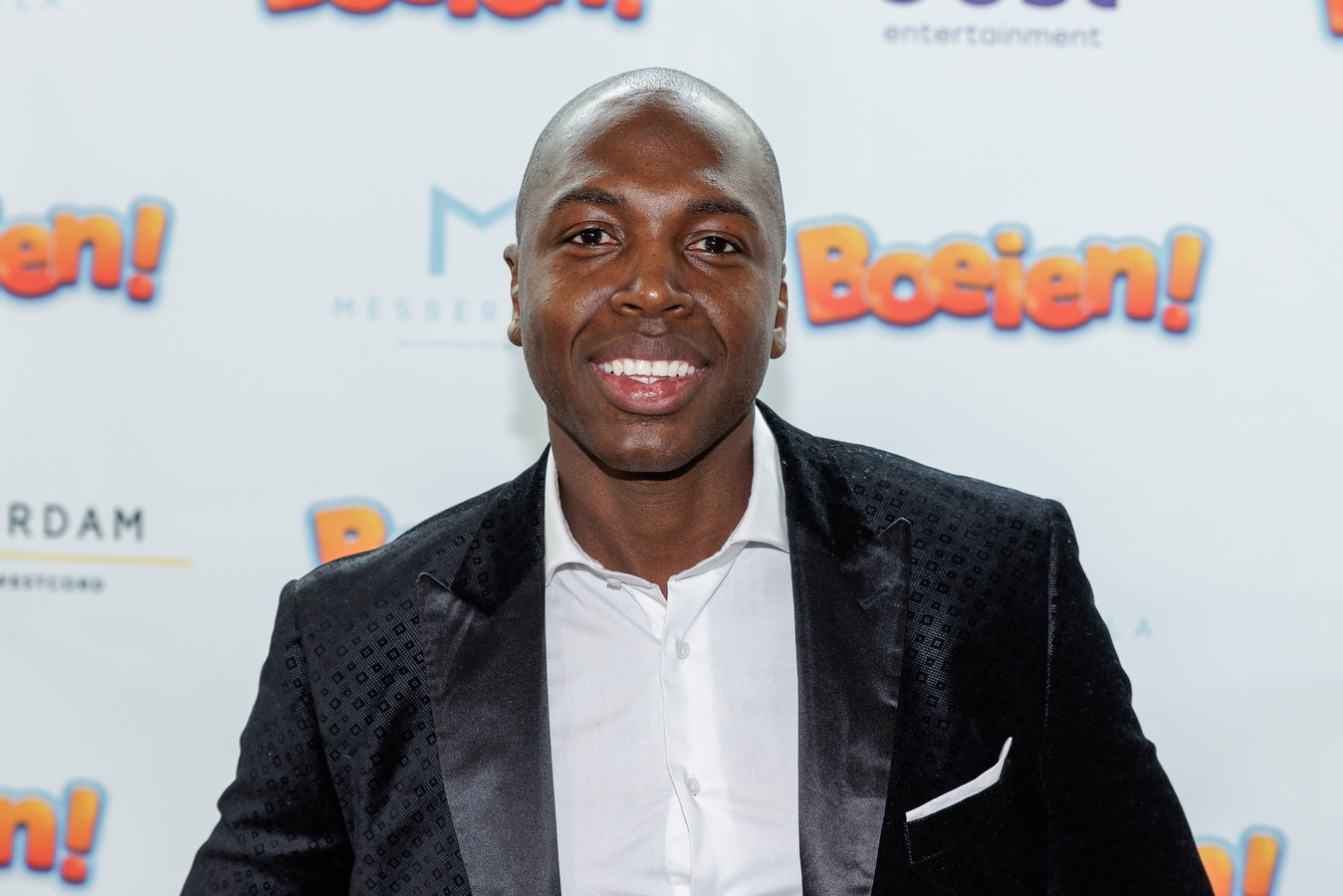 Steven Brunswijk in gesprek met Willem II Stadion over show voor 20.000 ...