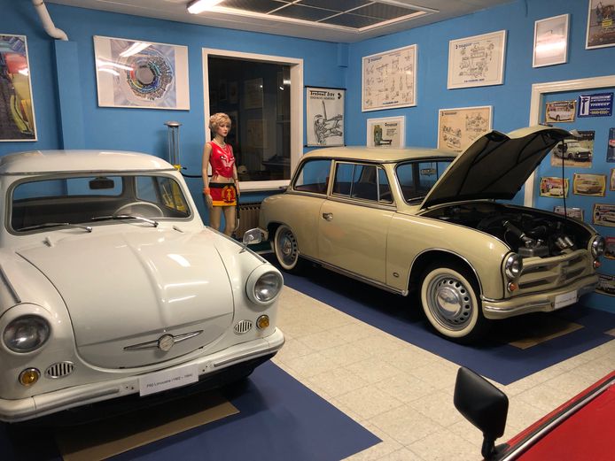 30 jaar val van de Berlijnse Muur: Marc Willems breidt zijn Trabant ...