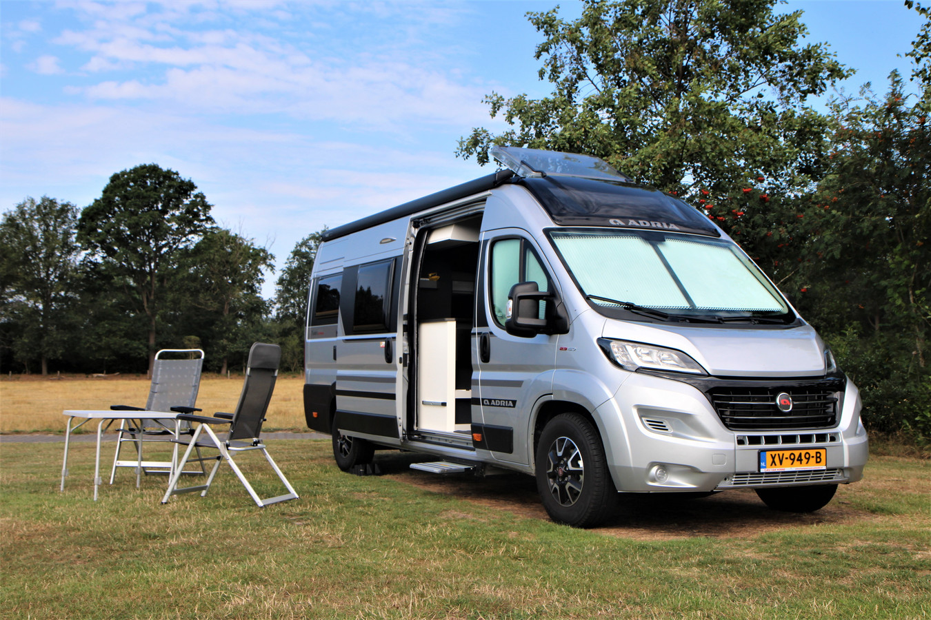 De buscamper is cooler dan ooit: compact is wel zo handig | Foto | ed.nl