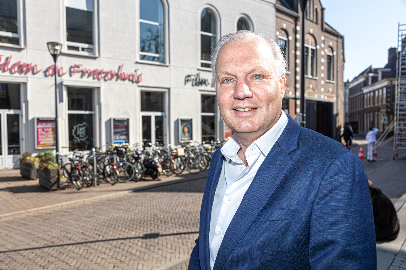 Herstelwerk voor theaterdirecteur Rob Zuidema bij Museum de Fundatie in ...