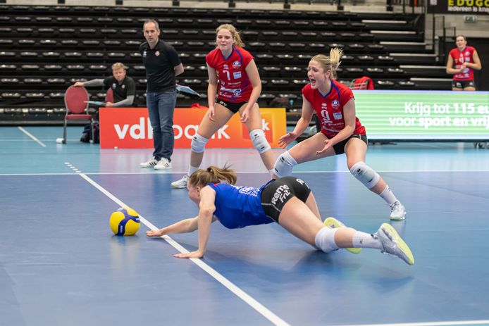 Manon Stragier (Asterix Avo): “Ik volleybal liever in een rood truitje ...