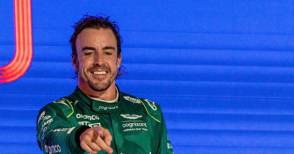 Fernando Alonso eerst derde, dan vierde en uiteindelijk toch weer derde ...