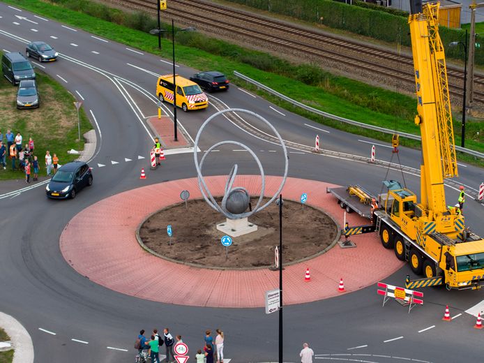 Laatste kunstwerk op laatste rotonde in Reggesingel Rijssen | Rijssen ...